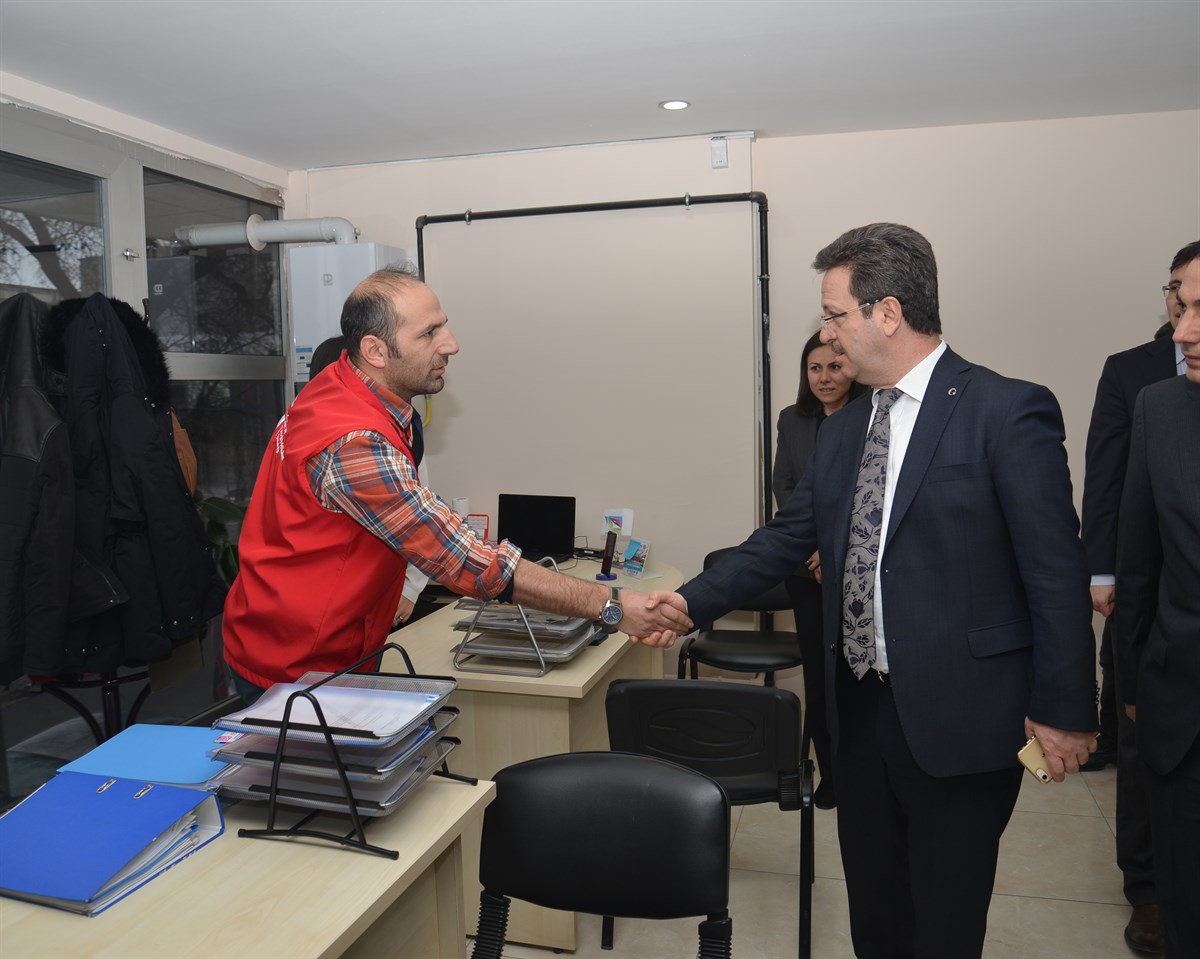 Valimiz Enver Ünlü Sosyal Hizmet Merkezi Müdürlüğünün Yeni Hizmet ... Valimiz Enver Ünlü Sosyal Hizmet Merkezi Müdürlüğünün Yeni Hizmet ...